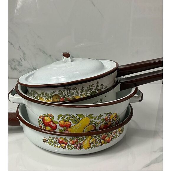 Vintage | Kitchen | Vintage 7s Enamelware Mushroom And Fruitdesign Pans ...